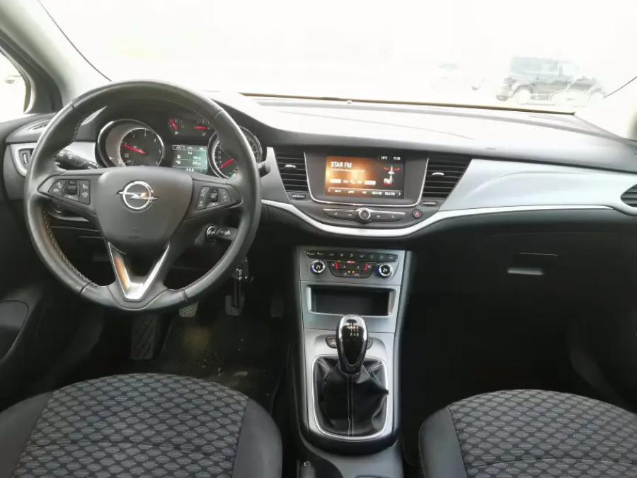 Pelēks Opel Astra 2018 Kuldīga, ar dzinēja tilpumu 1.60 L un nobraukumu 111 tūkst. km par 8790 €, foto 6 vietnē AUTOMOTO.COM.LV