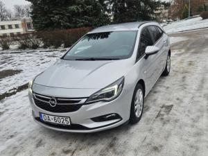 Grey Opel Astra 2018 in Riga, with an engine capacity of 1.60 L and mileage of 207 thousand km for 6690 €, photo 4 on AUTOMOTO.COM.LV