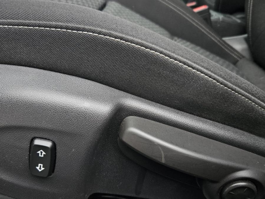 Grey Opel Astra 2018 in Riga, with an engine capacity of 1.60 L and mileage of 207 thousand km for 6690 €, photo 16 on AUTOMOTO.COM.LV