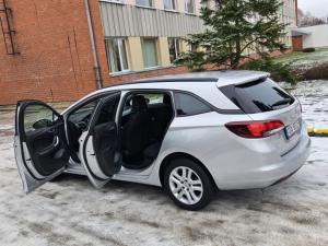 Grey Opel Astra 2018 in Riga, with an engine capacity of 1.60 L and mileage of 207 thousand km for 6690 €, photo 18 on AUTOMOTO.COM.LV