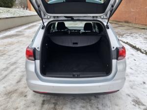 Grey Opel Astra 2018 in Riga, with an engine capacity of 1.60 L and mileage of 207 thousand km for 6690 €, photo 19 on AUTOMOTO.COM.LV
