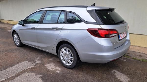 Pelēks Opel Astra 2018 Rīga, ar dzinēja tilpumu 1.60 L un nobraukumu 235 tūkst. km par 6550 €, foto 2 vietnē AUTOMOTO.COM.LV