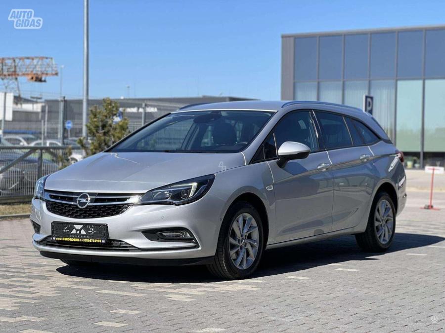 Grey Opel Astra 2018 in Siauliai, with an engine capacity of 1.60 L and mileage of 186 thousand km for 7700 €, photo 1 on AUTOMOTO.COM.LV