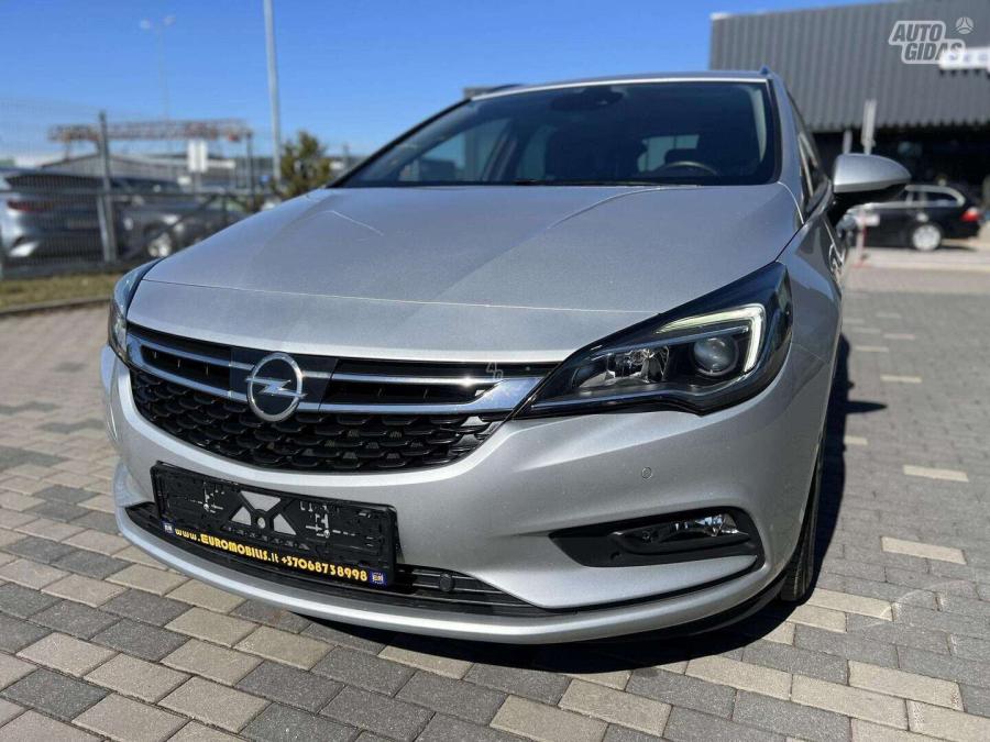 Grey Opel Astra 2018 in Siauliai, with an engine capacity of 1.60 L and mileage of 186 thousand km for 7700 €, photo 11 on AUTOMOTO.COM.LV
