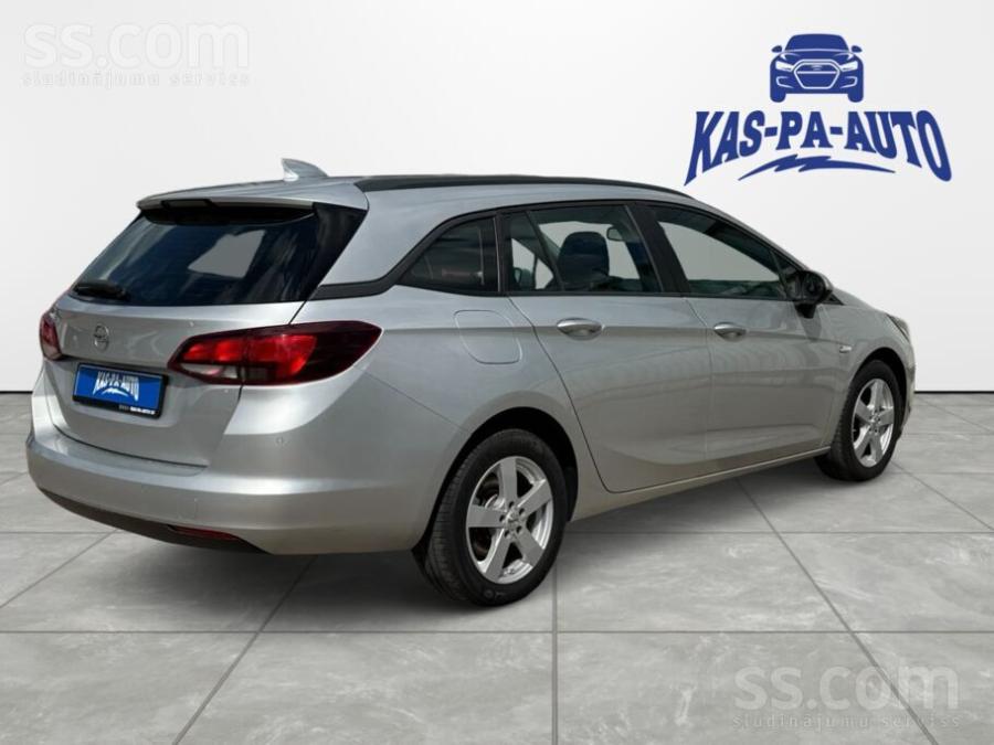 Grey Opel Astra 2018 in Riga, with an engine capacity of 1.60 L and mileage of 210 thousand km for 6500 €, photo 7 on AUTOMOTO.COM.LV