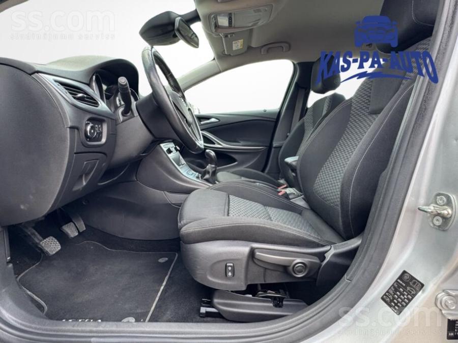 Grey Opel Astra 2018 in Riga, with an engine capacity of 1.60 L and mileage of 210 thousand km for 6500 €, photo 10 on AUTOMOTO.COM.LV