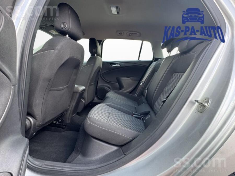 Grey Opel Astra 2018 in Riga, with an engine capacity of 1.60 L and mileage of 210 thousand km for 6500 €, photo 11 on AUTOMOTO.COM.LV