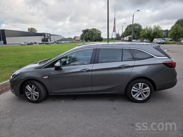 Pelēks Opel Astra 2018 Rīga, ar dzinēja tilpumu 1.60 L un nobraukumu 248 tūkst. km par 6000 €, foto 2 vietnē AUTOMOTO.COM.LV