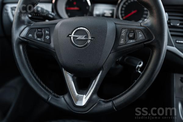 Grey Opel Astra 2018 in Riga, with an engine capacity of 1.60 L and mileage of 273 thousand km for 6350 €, photo 10 on AUTOMOTO.COM.LV