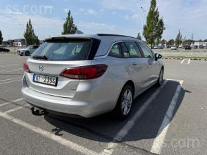 Grey Opel Astra 2018 in Riga, with an engine capacity of 1.60 L and mileage of 230 thousand km for 6490 €, photo 11 on AUTOMOTO.COM.LV