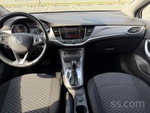 Grey Opel Astra 2018 in Riga, with an engine capacity of 1.60 L and mileage of 230 thousand km for 6490 €, photo 18 on AUTOMOTO.COM.LV