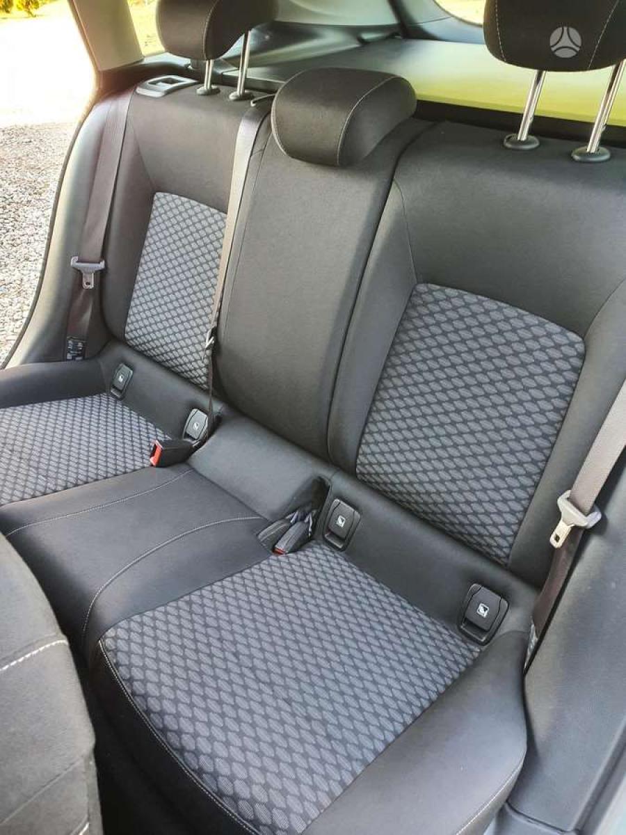 Pelēks Opel Astra 2018 Šakiai, ar dzinēja tilpumu 1.60 L un nobraukumu 163 tūkst. km par 8500 €, foto 15 vietnē AUTOMOTO.COM.LV