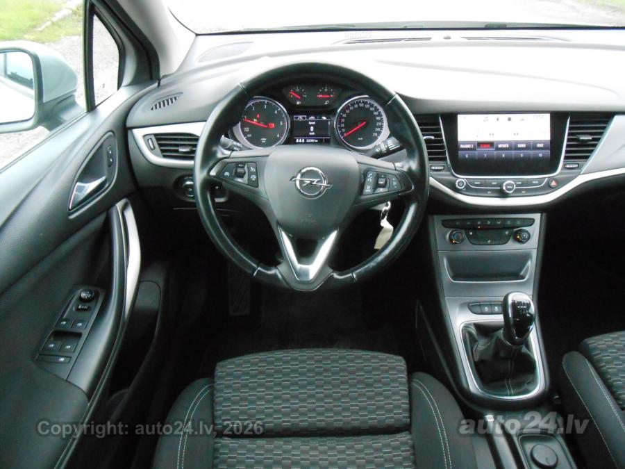 Grey Opel Astra 2018 in Viljandi, with an engine capacity of 1.60 L and mileage of 222 thousand km for 6990 €, photo 6 on AUTOMOTO.COM.LV