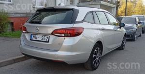 Grey Opel Astra 2018 in Riga, with an engine capacity of 1.60 L and mileage of 270 thousand km for 6500 €, photo 4 on AUTOMOTO.COM.LV