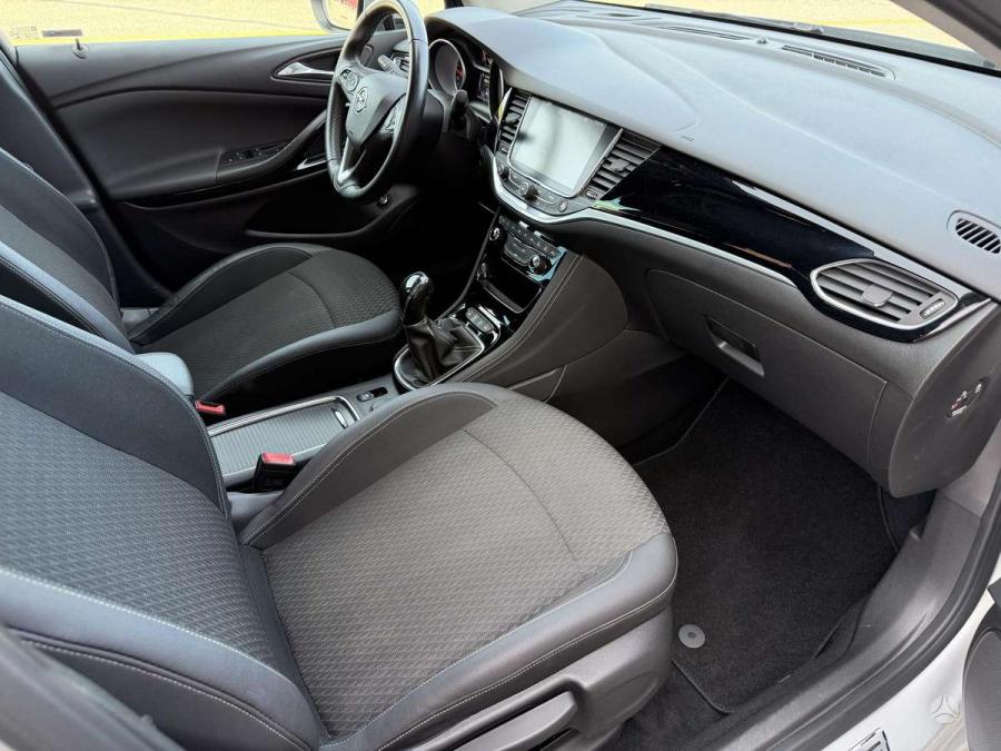 Pelēks Opel Astra 2018 Kauņa, ar dzinēja tilpumu 1.60 L un nobraukumu 217 tūkst. km par 6490 €, foto 14 vietnē AUTOMOTO.COM.LV