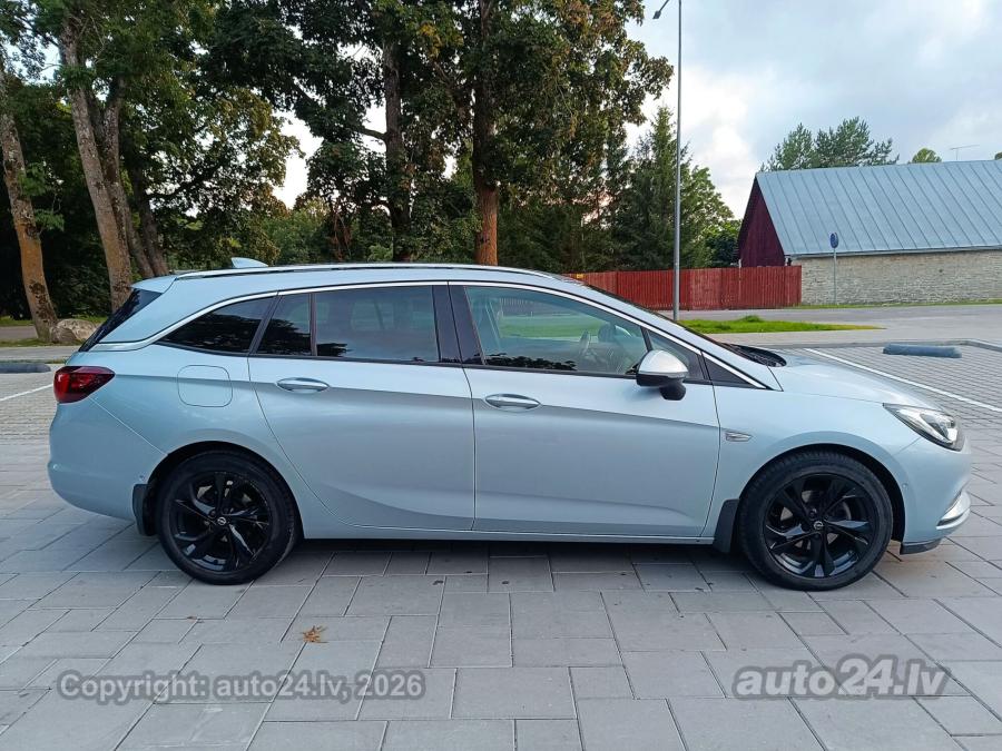 Pelēks Opel Astra 2018 Tallina, ar dzinēja tilpumu 1.40 L un nobraukumu 133 tūkst. km par 10990 €, foto 3 vietnē AUTOMOTO.COM.LV