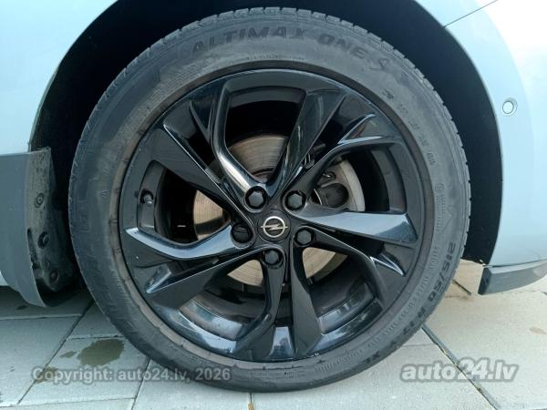Grey Opel Astra 2018 in Tallinn, with an engine capacity of 1.40 L and mileage of 133 thousand km for 10990 €, photo 9 on AUTOMOTO.COM.LV