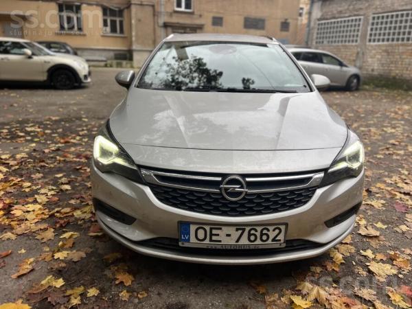 Серый Опель Астра 2018 в Рига, объемом двигателя 1.60 л и пробегом 180 тыс. км за 4999 €, фото 4 на AUTOMOTO.COM.LV
