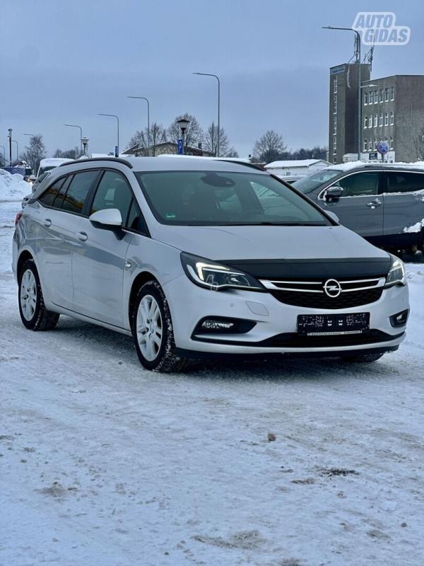 Grey Opel Astra 2019 in Kretinga, with an engine capacity of 1.60 L and mileage of 176 thousand km for 6999 €, photo 3 on AUTOMOTO.COM.LV