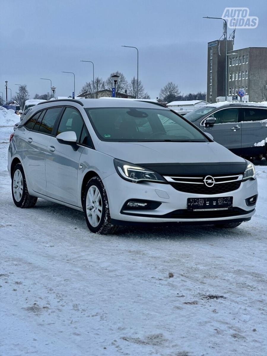 Grey Opel Astra 2019 in Kretinga, with an engine capacity of 1.60 L and mileage of 176 thousand km for 6999 €, photo 3 on AUTOMOTO.COM.LV