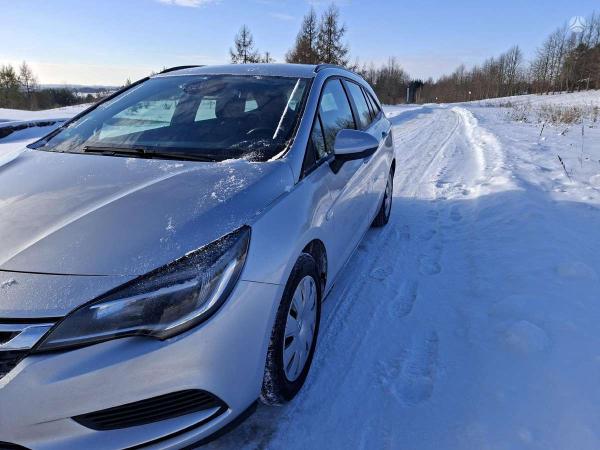 Grey Opel Astra 2019 in Vilnius, with an engine capacity of 1.60 L and mileage of 190 thousand km for 7200 €, photo 1 on AUTOMOTO.COM.LV