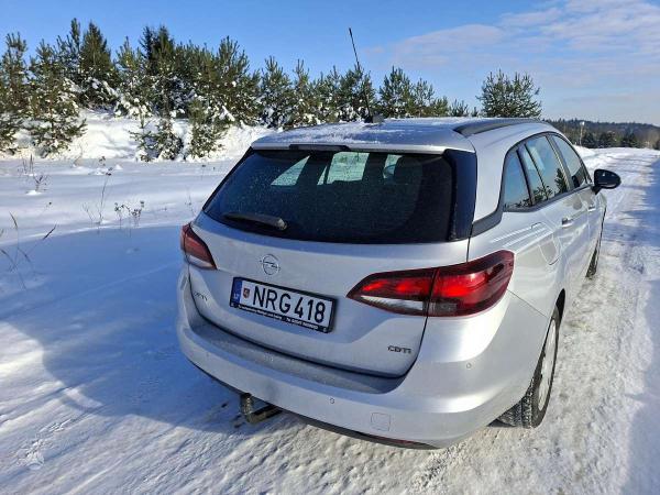 Grey Opel Astra 2019 in Vilnius, with an engine capacity of 1.60 L and mileage of 190 thousand km for 7200 €, photo 6 on AUTOMOTO.COM.LV