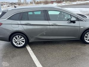 Grey Opel Astra 2019 in Panevezys, with an engine capacity of 1.60 L and mileage of 204 thousand km for 7500 €, photo 4 on AUTOMOTO.COM.LV