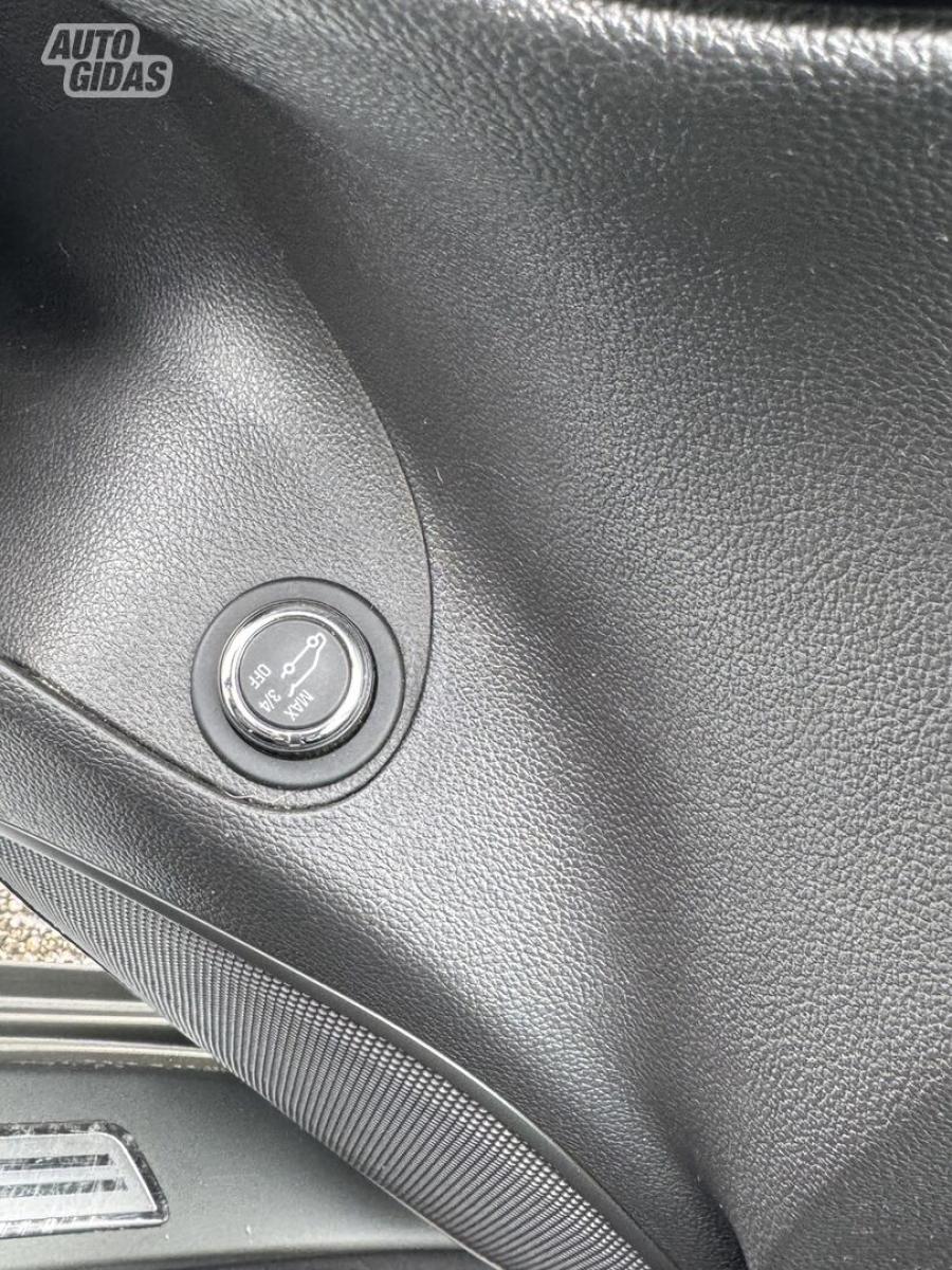 Grey Opel Astra 2019 in Panevezys, with an engine capacity of 1.60 L and mileage of 204 thousand km for 7500 €, photo 16 on AUTOMOTO.COM.LV