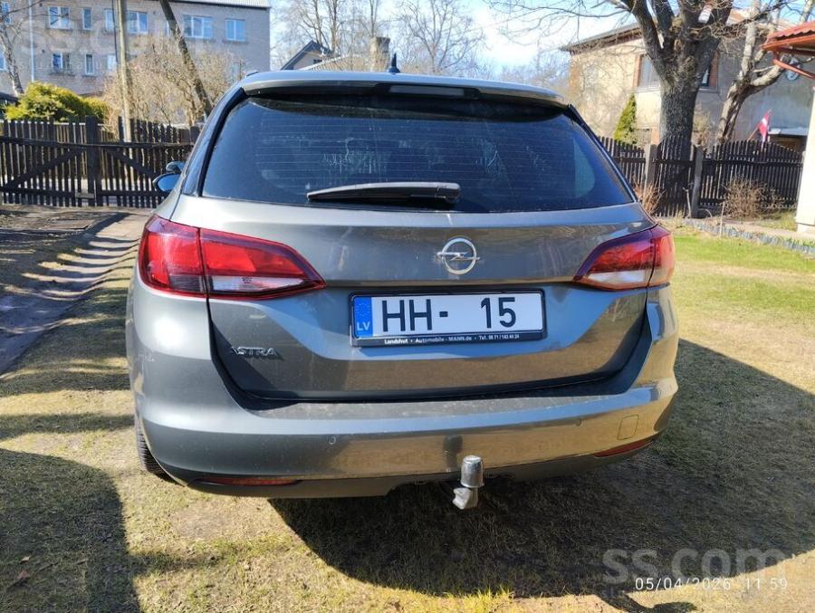 Pelēks Opel Astra 2019 Rīga, ar dzinēja tilpumu 1.60 L un nobraukumu 140 tūkst. km par 10700 €, foto 8 vietnē AUTOMOTO.COM.LV
