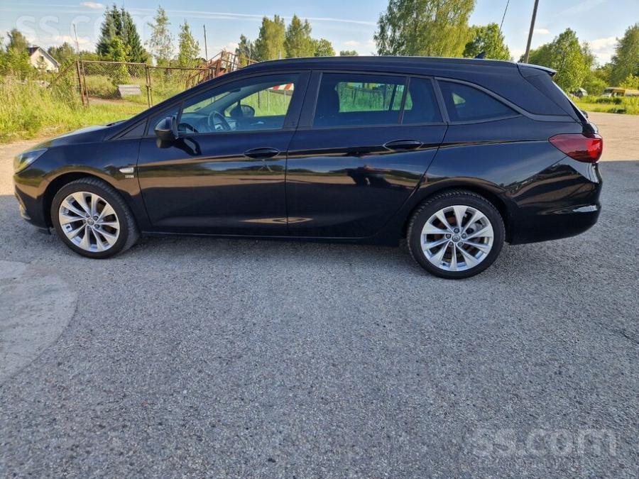 Grey Opel Astra 2019 in Ogre, with an engine capacity of 1.60 L and mileage of 207 thousand km for 8450 €, photo 8 on AUTOMOTO.COM.LV