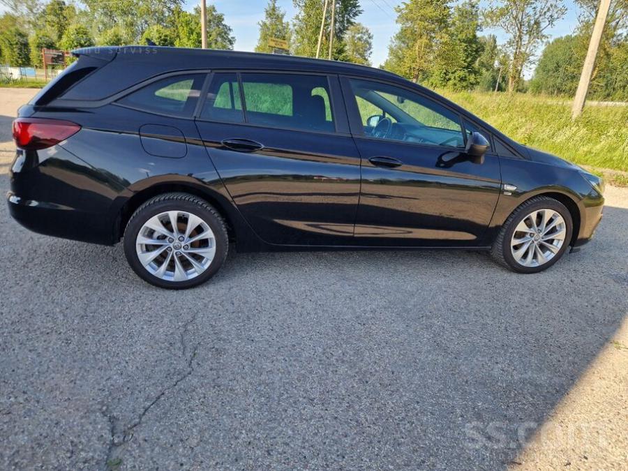 Grey Opel Astra 2019 in Ogre, with an engine capacity of 1.60 L and mileage of 207 thousand km for 8450 €, photo 9 on AUTOMOTO.COM.LV