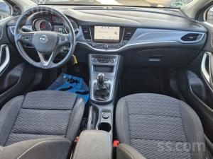 Grey Opel Astra 2019 in Ogre, with an engine capacity of 1.60 L and mileage of 207 thousand km for 8450 €, photo 13 on AUTOMOTO.COM.LV
