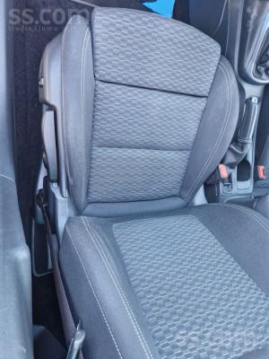 Grey Opel Astra 2019 in Ogre, with an engine capacity of 1.60 L and mileage of 207 thousand km for 8450 €, photo 18 on AUTOMOTO.COM.LV