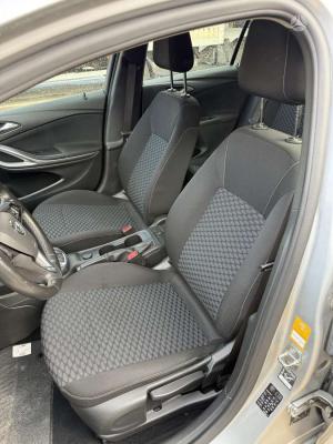 Grey Opel Astra 2019 in Klaipeda, with an engine capacity of 1.60 L and mileage of 180 thousand km for 7300 €, photo 17 on AUTOMOTO.COM.LV
