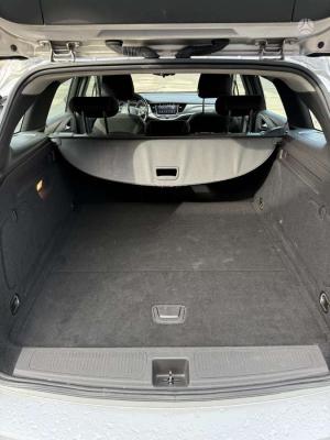 Grey Opel Astra 2019 in Klaipeda, with an engine capacity of 1.60 L and mileage of 180 thousand km for 7300 €, photo 19 on AUTOMOTO.COM.LV
