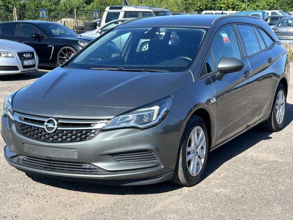 Grey Opel Astra 2019 in Kretinga, with an engine capacity of 1.60 L and mileage of 189 thousand km for 4900 €, photo 1 on AUTOMOTO.COM.LV
