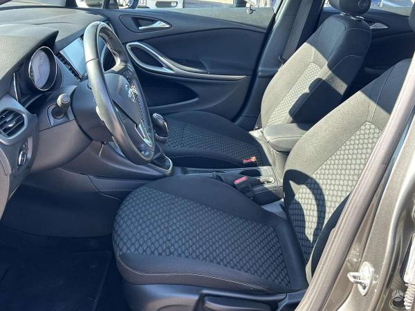 Grey Opel Astra 2019 in Kretinga, with an engine capacity of 1.60 L and mileage of 189 thousand km for 4900 €, photo 7 on AUTOMOTO.COM.LV