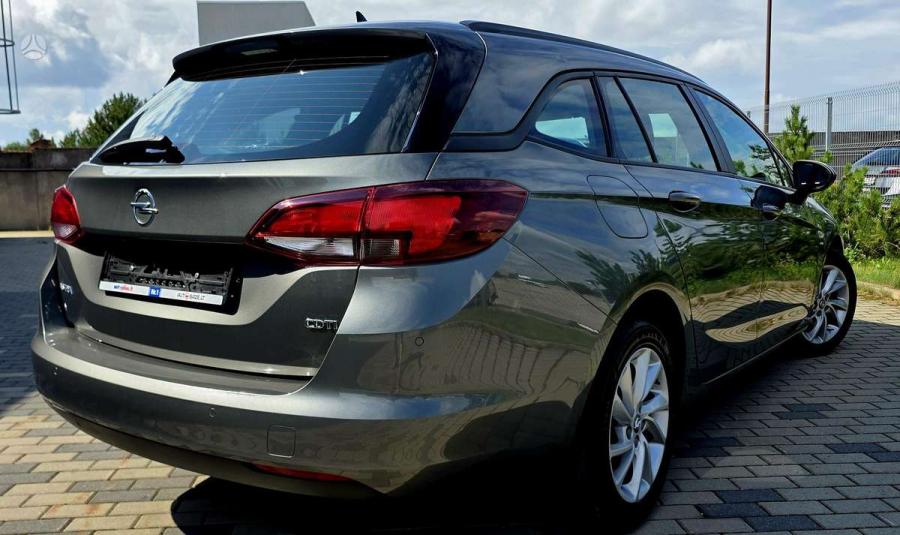 Grey Opel Astra 2019 in Siauliai, with an engine capacity of 1.60 L and mileage of 127 thousand km for 7950 €, photo 15 on AUTOMOTO.COM.LV