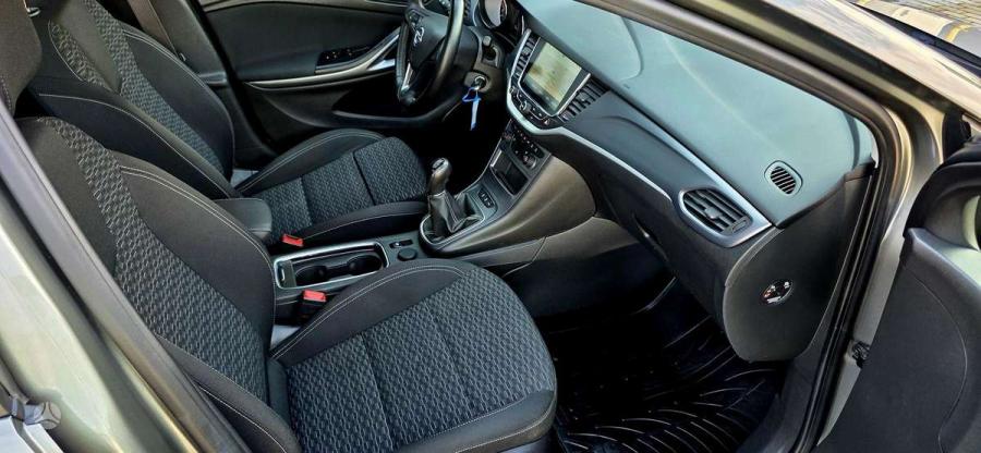 Grey Opel Astra 2019 in Siauliai, with an engine capacity of 1.60 L and mileage of 127 thousand km for 7950 €, photo 25 on AUTOMOTO.COM.LV