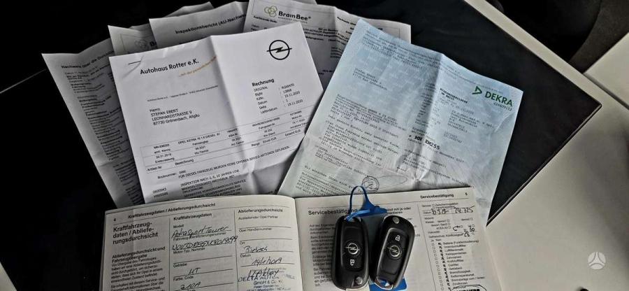 Grey Opel Astra 2019 in Siauliai, with an engine capacity of 1.60 L and mileage of 127 thousand km for 7950 €, photo 34 on AUTOMOTO.COM.LV