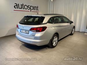 Grey Opel Astra 2019 in Tallinn, with an engine capacity of 1.40 L and mileage of 133 thousand km for 10900 €, photo 6 on AUTOMOTO.COM.LV