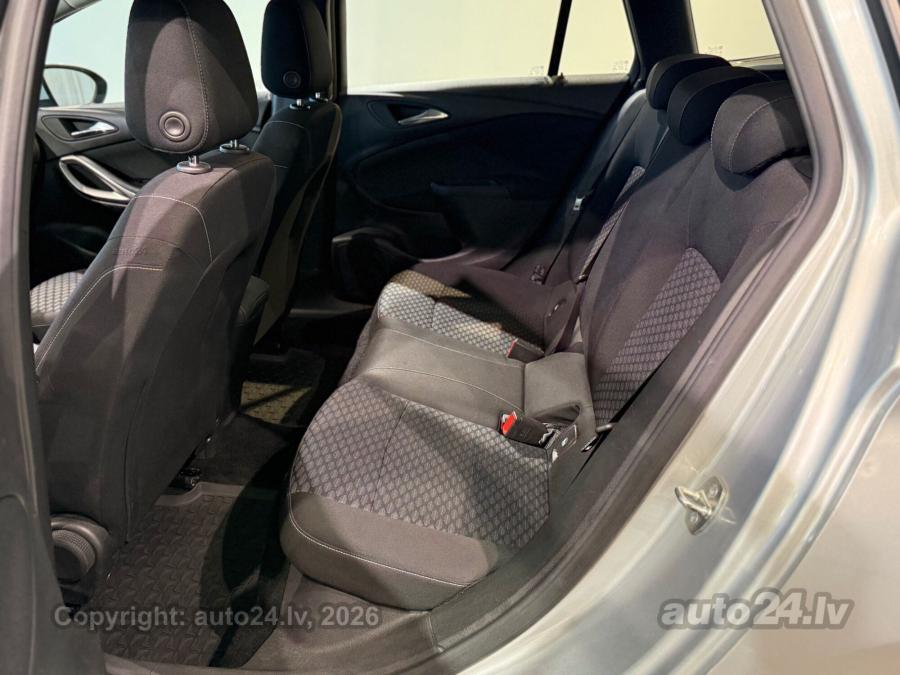 Grey Opel Astra 2019 in Tallinn, with an engine capacity of 1.40 L and mileage of 133 thousand km for 10900 €, photo 11 on AUTOMOTO.COM.LV