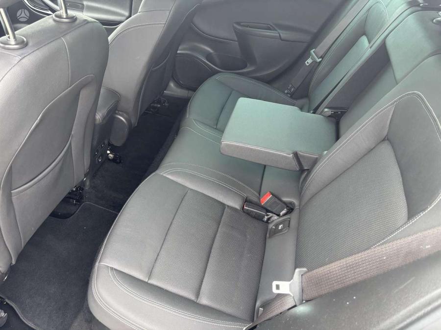 Pelēks Opel Astra 2019 Marijampole, ar dzinēja tilpumu 1.40 L un nobraukumu 122 tūkst. km par 7500 €, foto 14 vietnē AUTOMOTO.COM.LV
