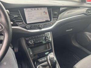 Pelēks Opel Astra 2019 Marijampole, ar dzinēja tilpumu 1.40 L un nobraukumu 122 tūkst. km par 7500 €, foto 15 vietnē AUTOMOTO.COM.LV