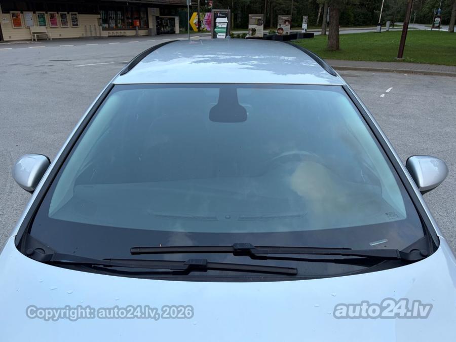 Grey Opel Astra 2019 in Tallinn, with an engine capacity of 1.40 L and mileage of 93 thousand km for 11700 €, photo 9 on AUTOMOTO.COM.LV