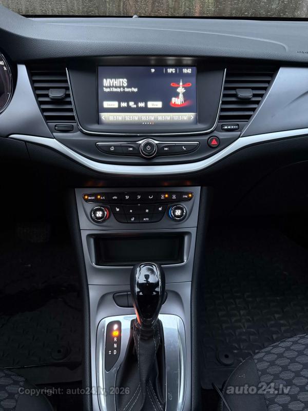 Pelēks Opel Astra 2019 Tallina, ar dzinēja tilpumu 1.40 L un nobraukumu 108 tūkst. km par 10500 €, foto 8 vietnē AUTOMOTO.COM.LV