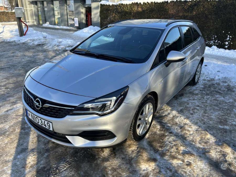 Grey Opel Astra 2020 in Kaunas, with an engine capacity of 1.50 L and mileage of 83 thousand km for 8000 €, photo 2 on AUTOMOTO.COM.LV