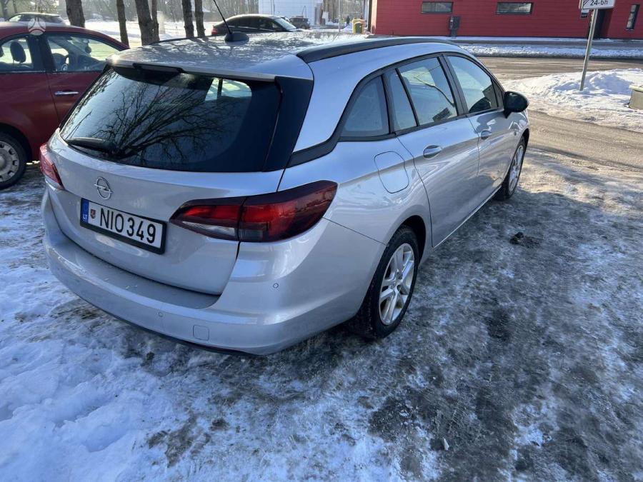 Grey Opel Astra 2020 in Kaunas, with an engine capacity of 1.50 L and mileage of 83 thousand km for 8000 €, photo 5 on AUTOMOTO.COM.LV