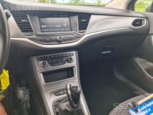 Grey Opel Astra 2020 in Cesis, with an engine capacity of 1.50 L and mileage of 160 thousand km for 7750 €, photo 7 on AUTOMOTO.COM.LV