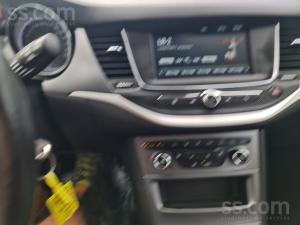 Grey Opel Astra 2020 in Cesis, with an engine capacity of 1.50 L and mileage of 160 thousand km for 7750 €, photo 8 on AUTOMOTO.COM.LV